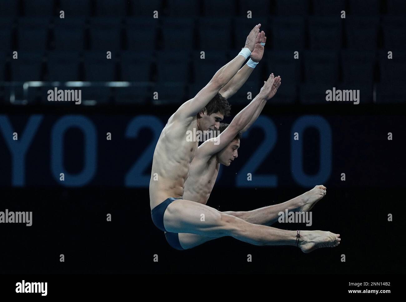 Mexico's BALLEZA ISAIAS Jose and BERLIN REYES Kevin perform in Diving ...
