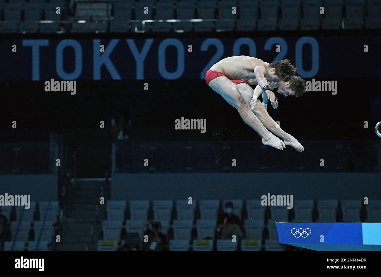 Canada's RIENDEAU Vincent and ZSOMBOR-MURRAY Nathan perform in Diving ...