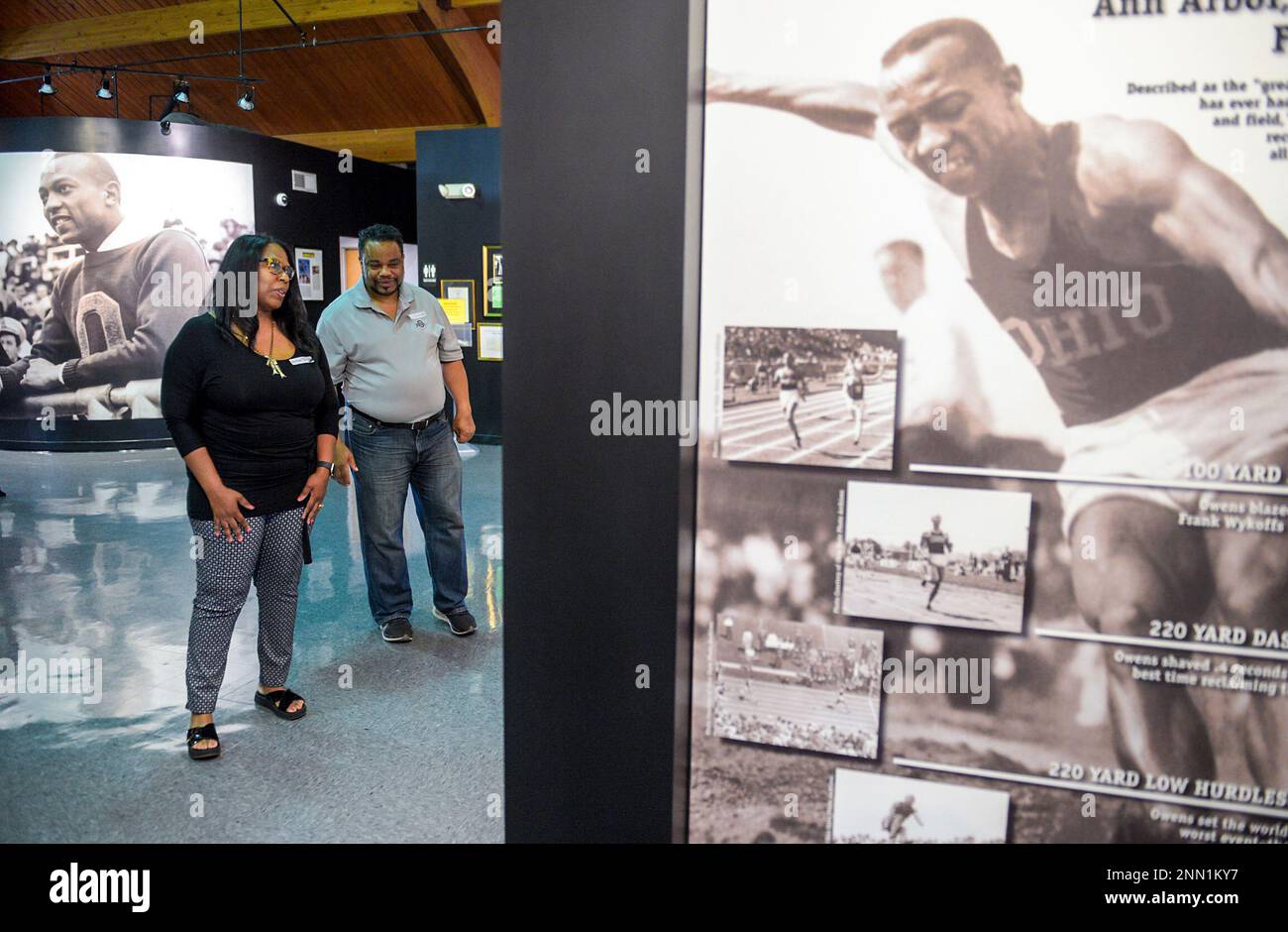Marlene Dortch, granddaughter of Jesse Owens, visits the Jesse Owens ...