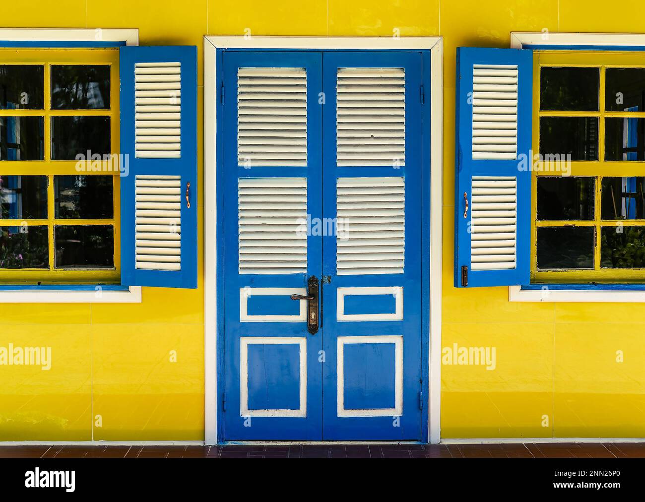 Positive aging hi-res stock photography and images - Alamy