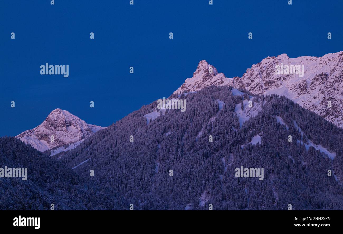 Night sky austrian alps hi-res stock photography and images - Alamy