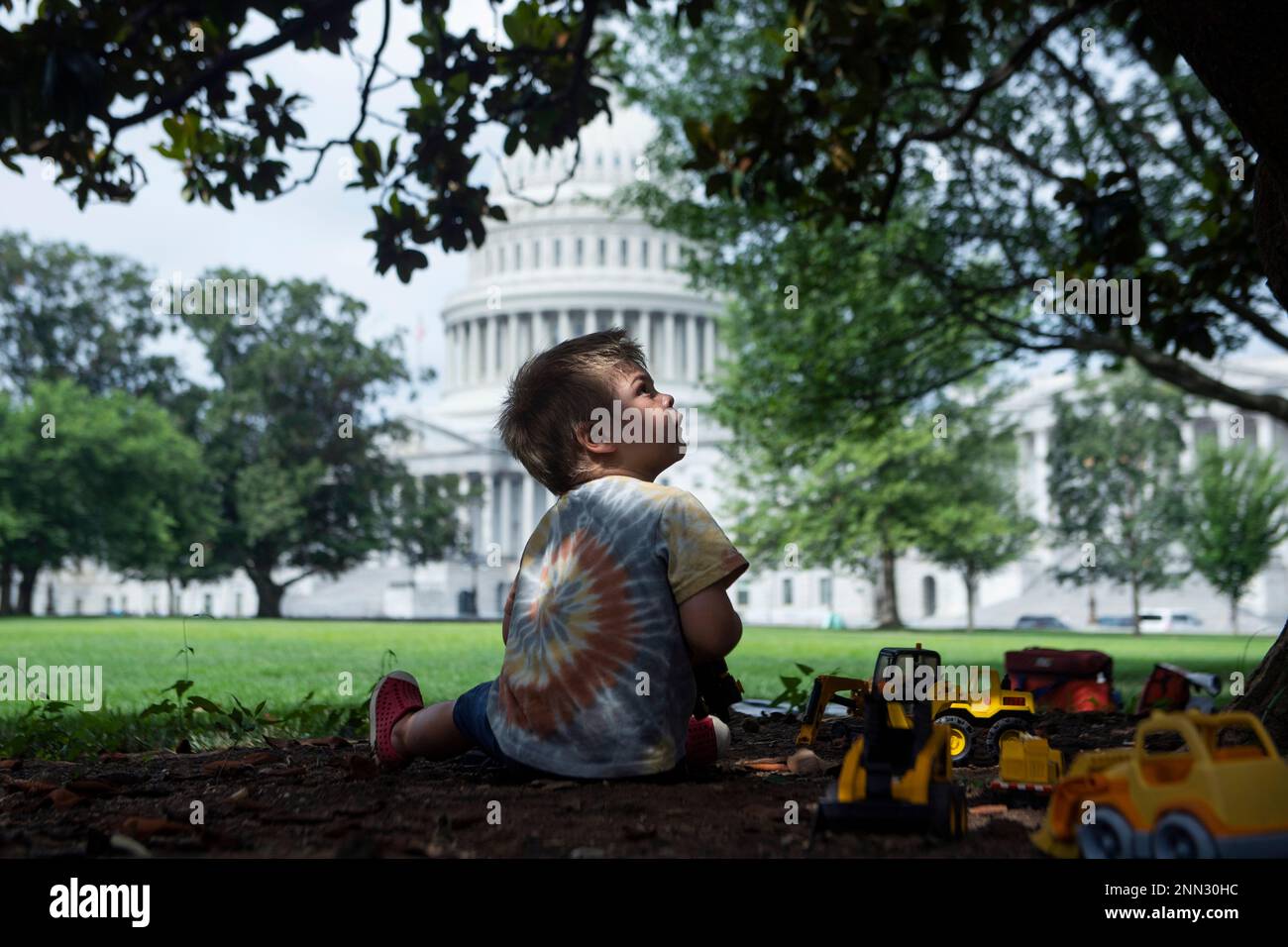 UNITED STATES - JULY 12: Edward Croft, 3, of Capitol Hill, plays on the ...