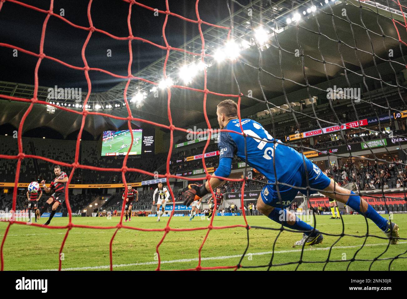 Morgan Schneiderlin of the Wanderers scores a penalty against Filip ...