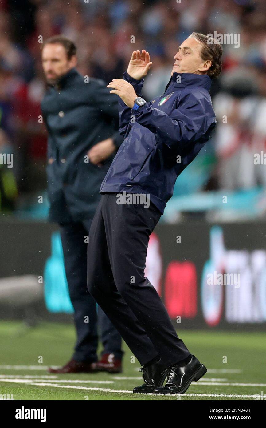 Italy's manager Roberto Mancini reacts during the Euro 2020 soccer ...