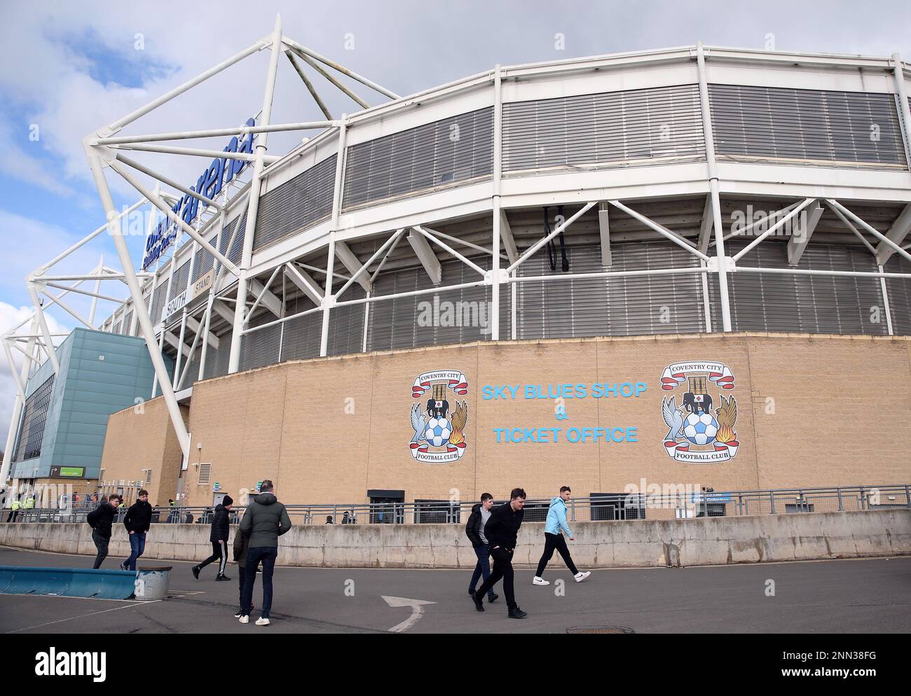 Cbs arena general view hi-res stock photography and images - Alamy