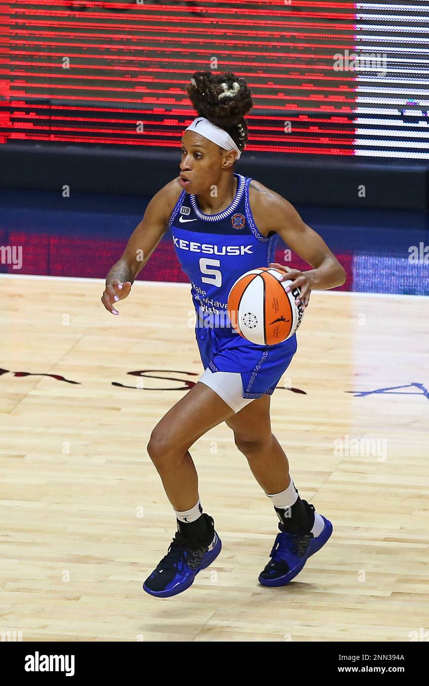 UNCASVILLE, CT - July 09: Connecticut Sun guard Jasmine Thomas (5) in ...