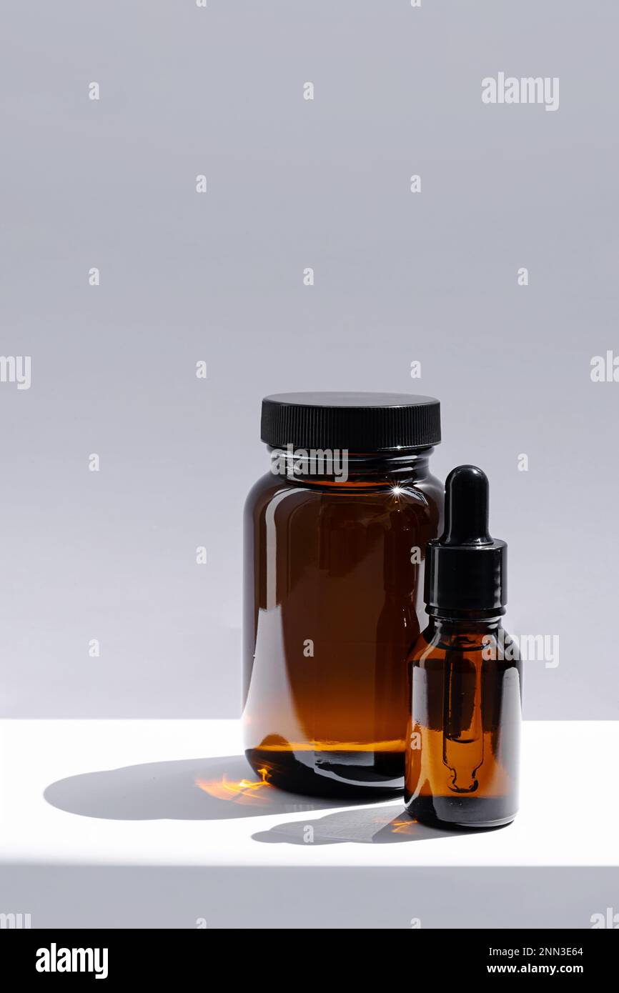 Close up dropper serum bottles hi-res stock photography and images - Alamy