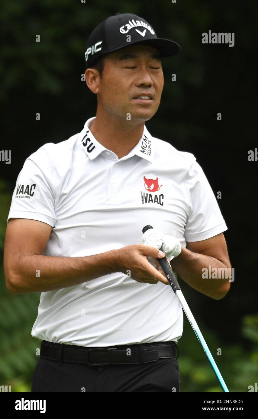 SILVIS, IL - JULY 09: Kevin Na reacts after hitting his tee shot on the ...
