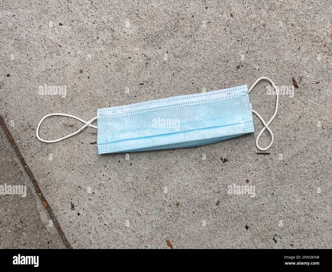 Photo by: STRF/STAR MAX/IPx 2021 7/8/21 Facemasks continue to pollute ...