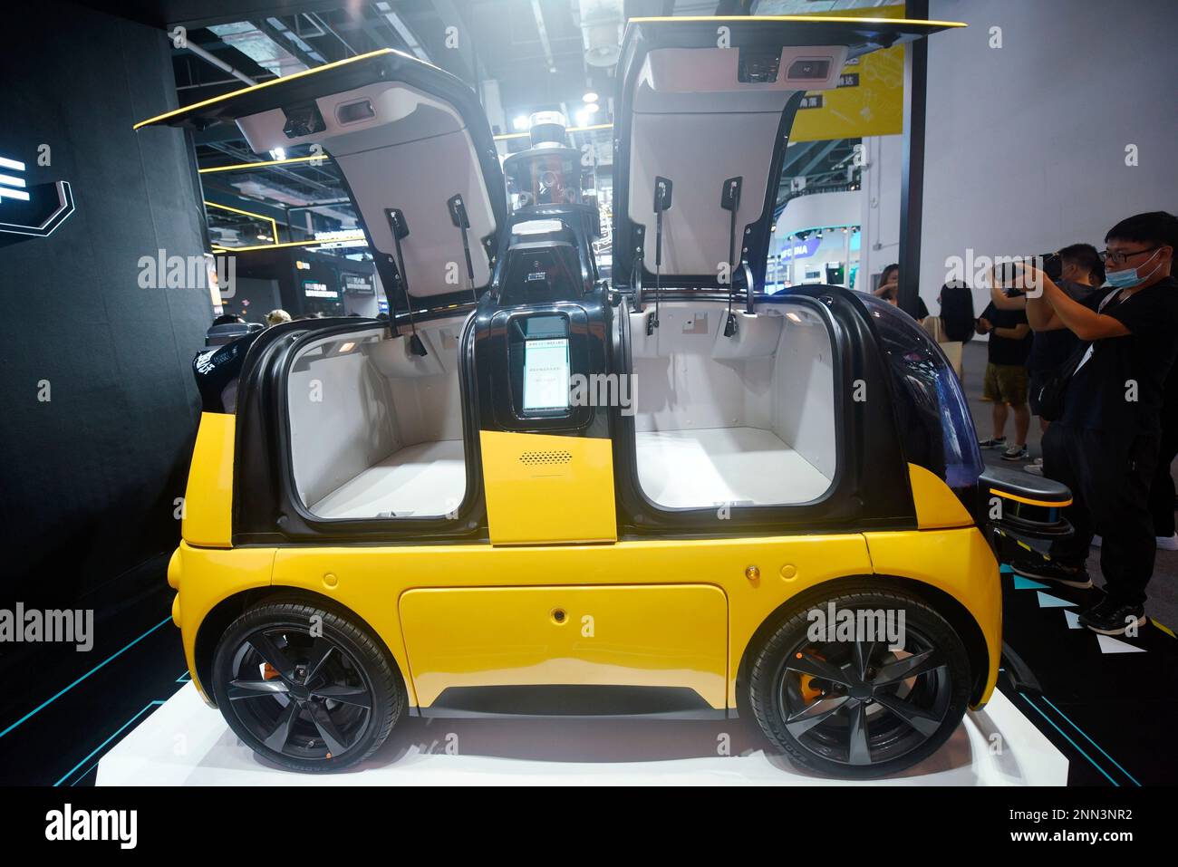 A view of an autonomous food delivery vehicle developed by Meituan ...