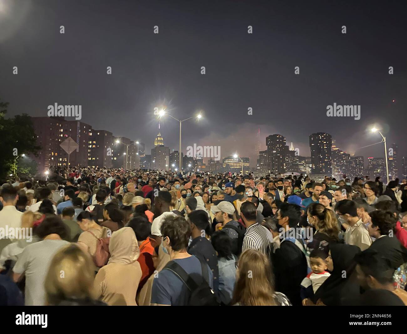 Photo by: STRF/STAR MAX/IPx 2021 7/4/21 Thousands of New Yorkers come ...