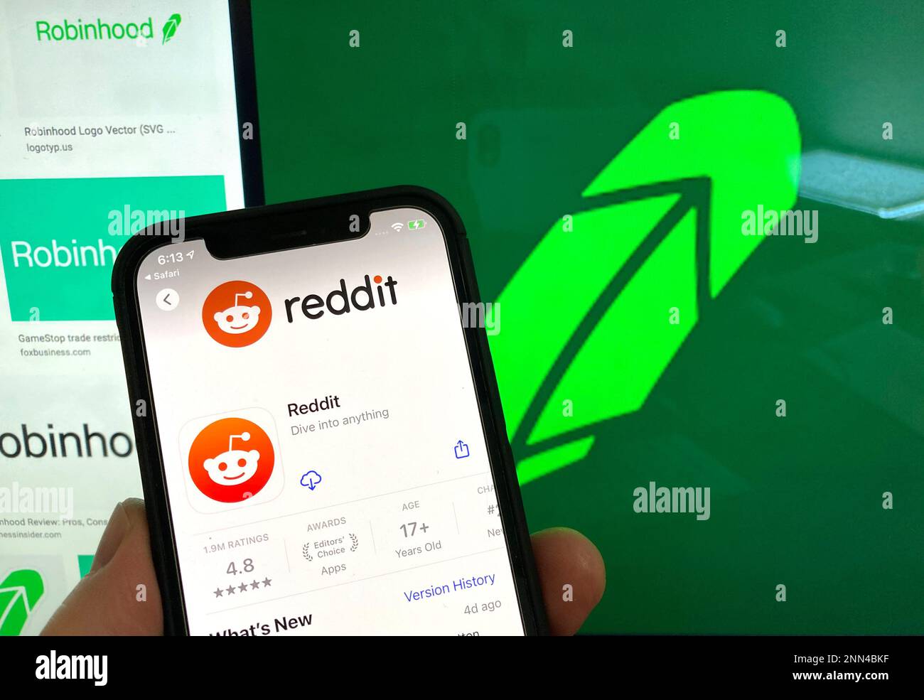 Photo by: STRF/STAR MAX/IPx 2021 7/3/21 Redditors pledge to avoid ...