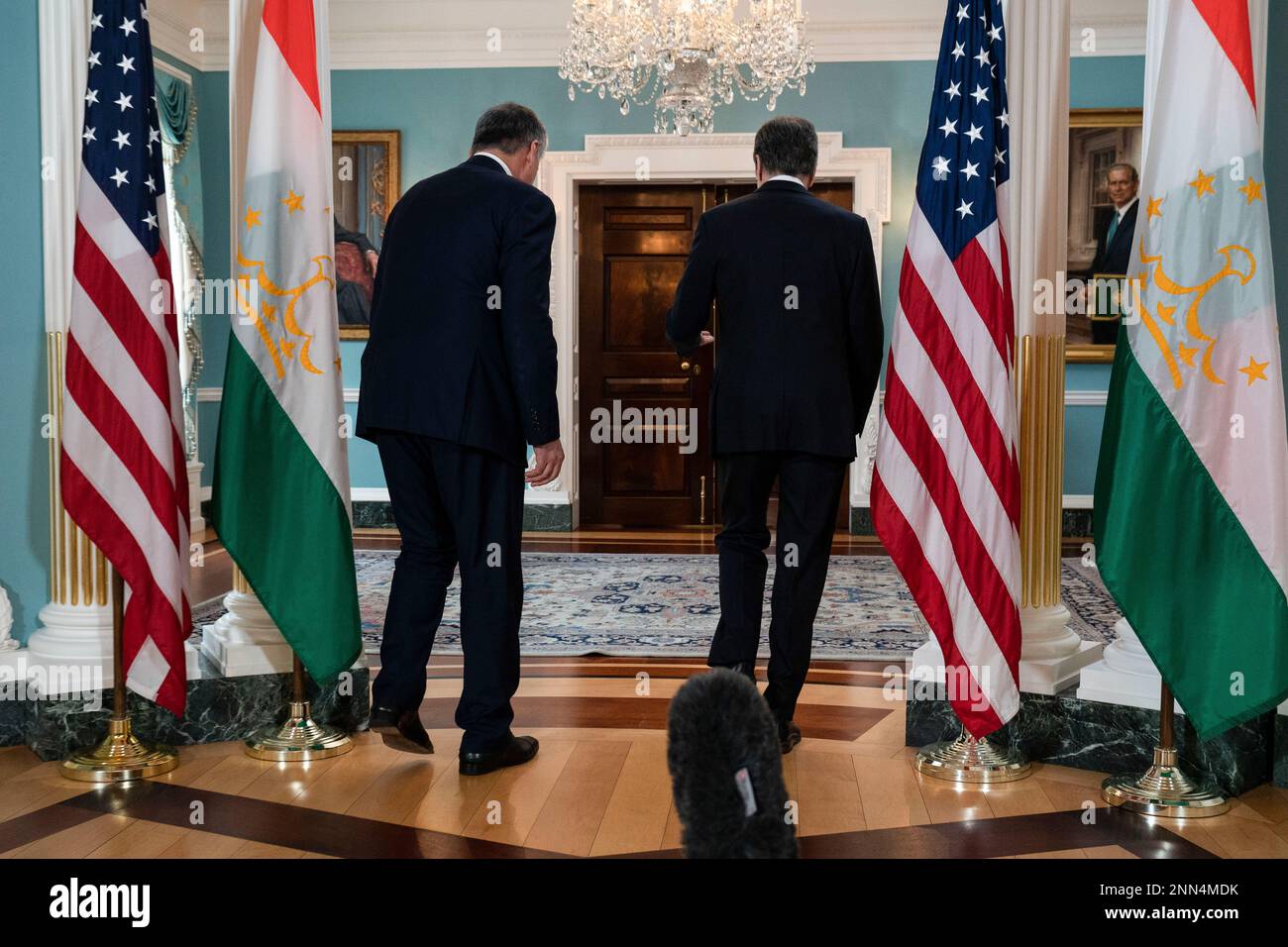 Secretary of State Antony Blinken and Tajikistan's Foreign Minister ...