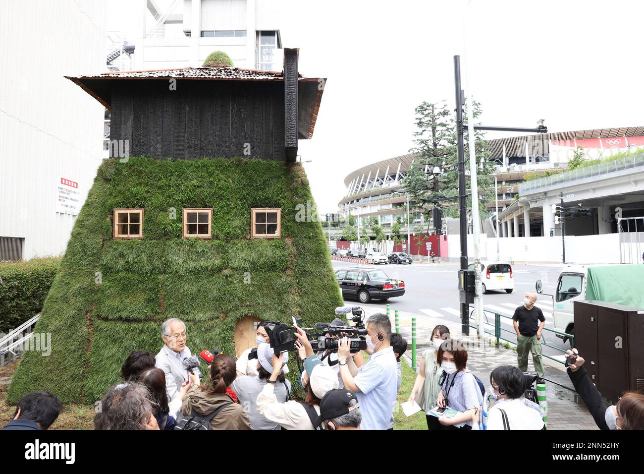 Japanese well-known architecture Terunobu Fujimori unveils his artwork ...