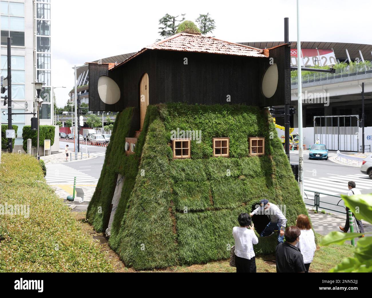 Japanese well-known architecture Terunobu Fujimori unveils his artwork ...