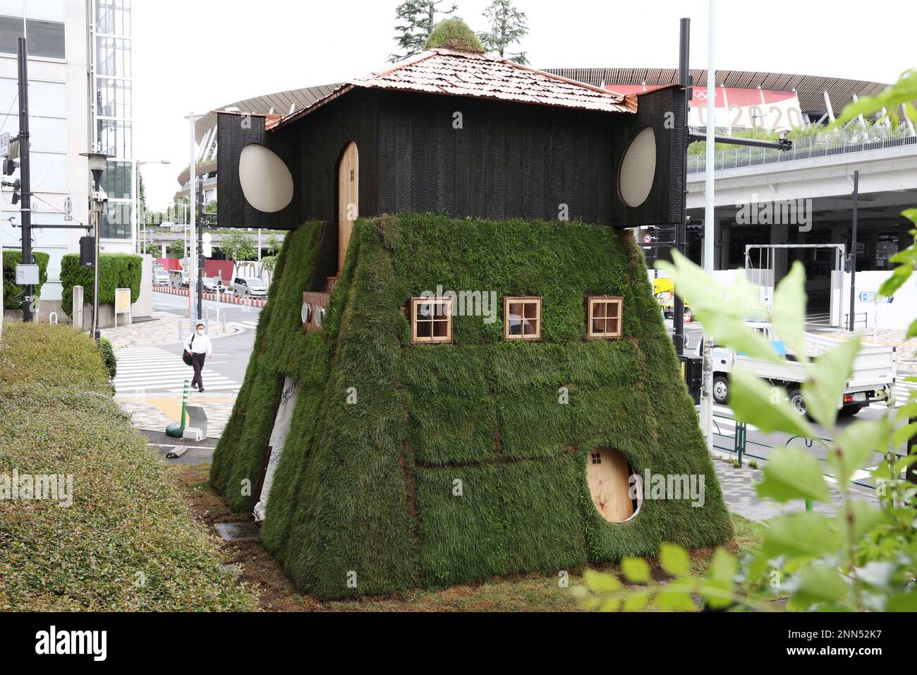 Japanese well-known architecture Terunobu Fujimori unveils his artwork ...
