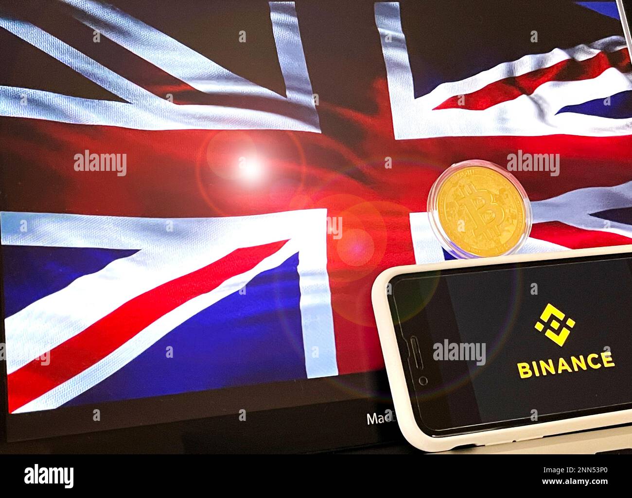 Photo by: STRF/STAR MAX/IPx 2021 6/28/21 Binance gets banned by UK ...