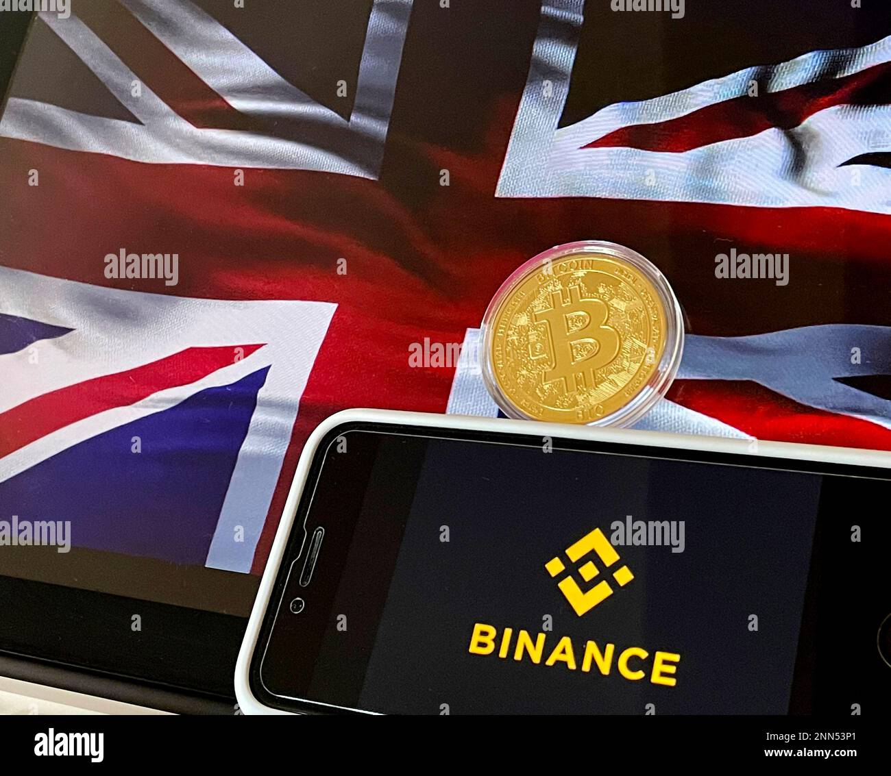 Photo by: STRF/STAR MAX/IPx 2021 6/28/21 Binance gets banned by UK ...