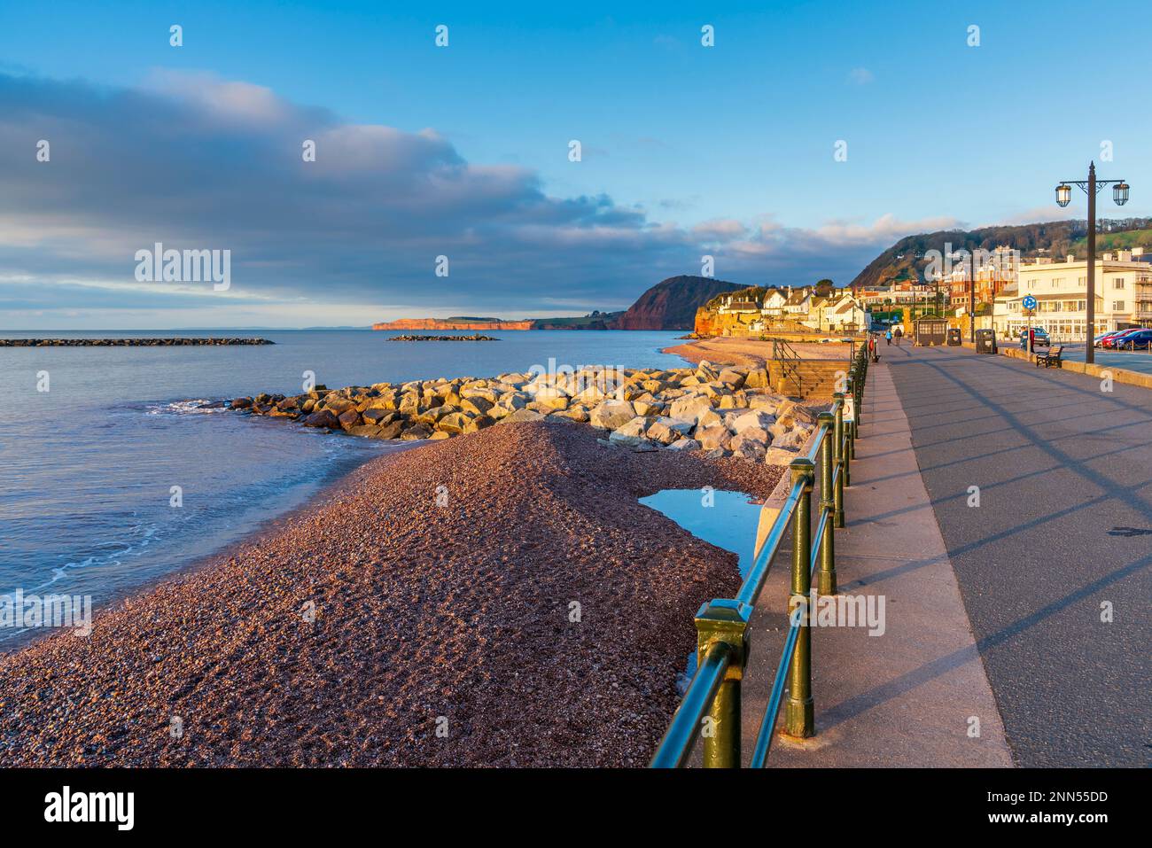 Seashore sand rocky hills hi-res stock photography and images - Alamy