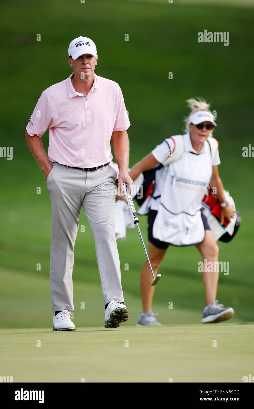 Steve Stricker Wife