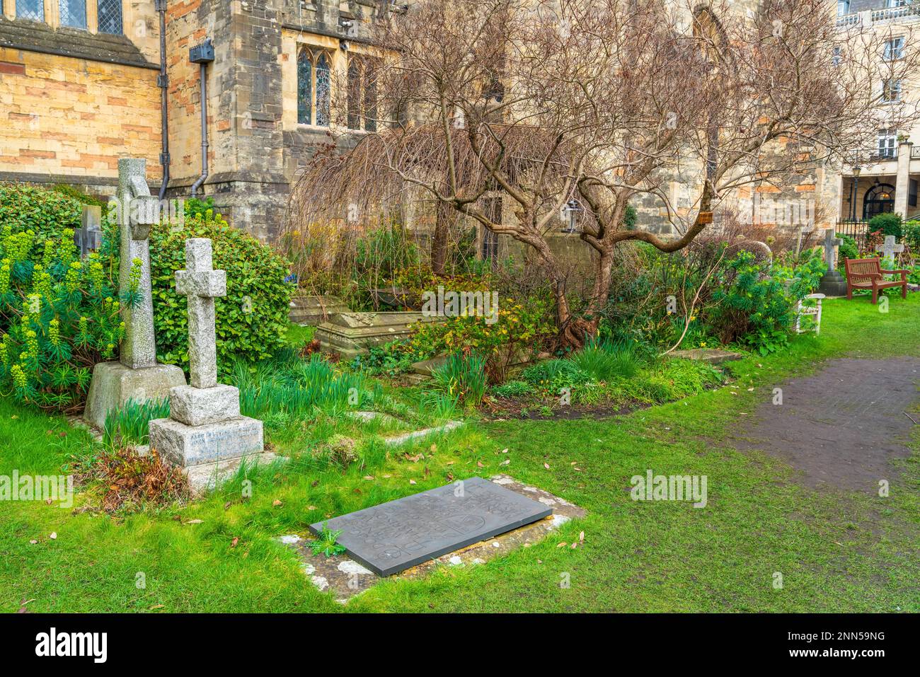 Garden of Cathedral Church of the Holy and Undivided Trinity, Bristol ...