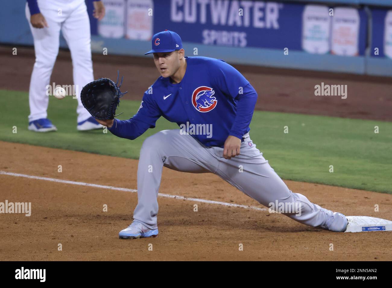 LOS ANGELES, CA - JUNE 25: Chicago Cubs first baseman Anthony Rizzo (44 ...