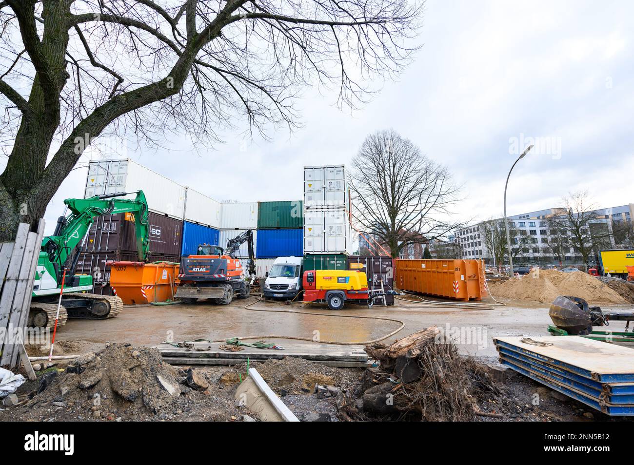 Hamburg, Germany. 25th Feb, 2023. Containers are set up around the site ...