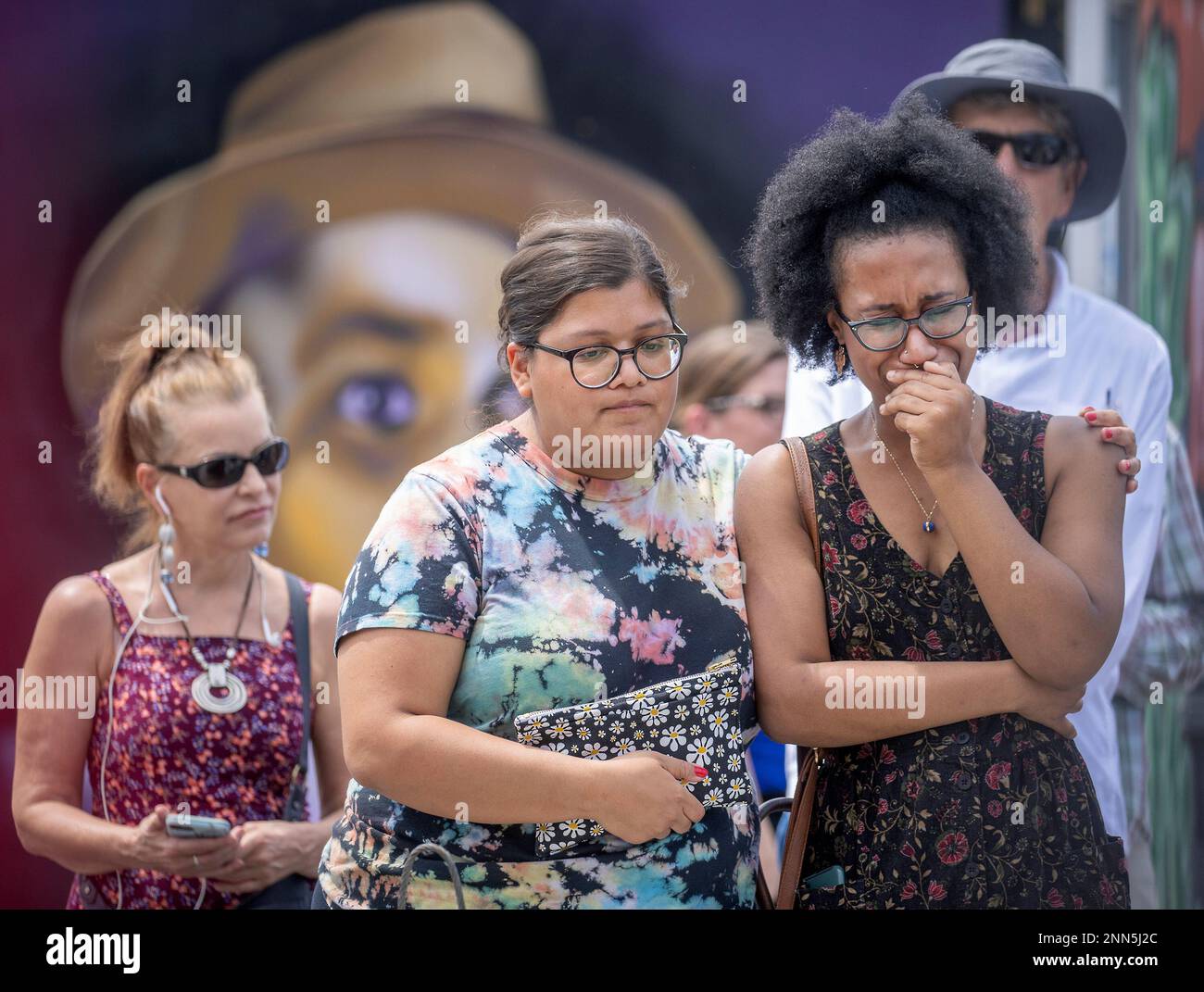 Azure Grimes, right, cried as she and Lisa Alvarenga, left, visited ...