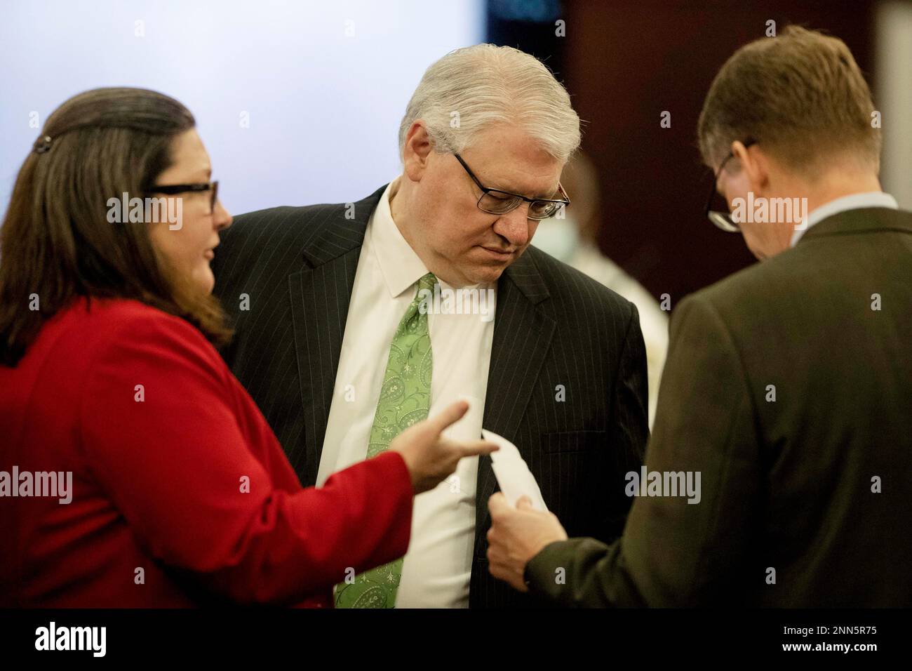 Assistant Public Defender Jennifer Spradley speaks with Assistant State ...