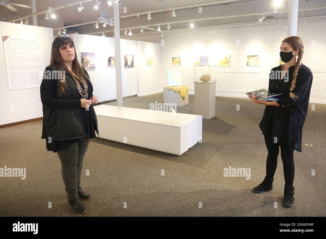 Shelly Covert, left, and gallery assistant and art coordinator Mira ...
