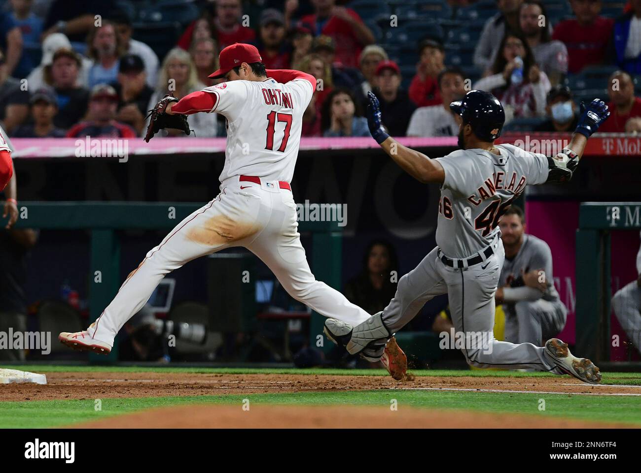 ANAHEIM, CA - JUNE 17: Los Angeles Angels pitcher Shohei Ohtani (17 ...