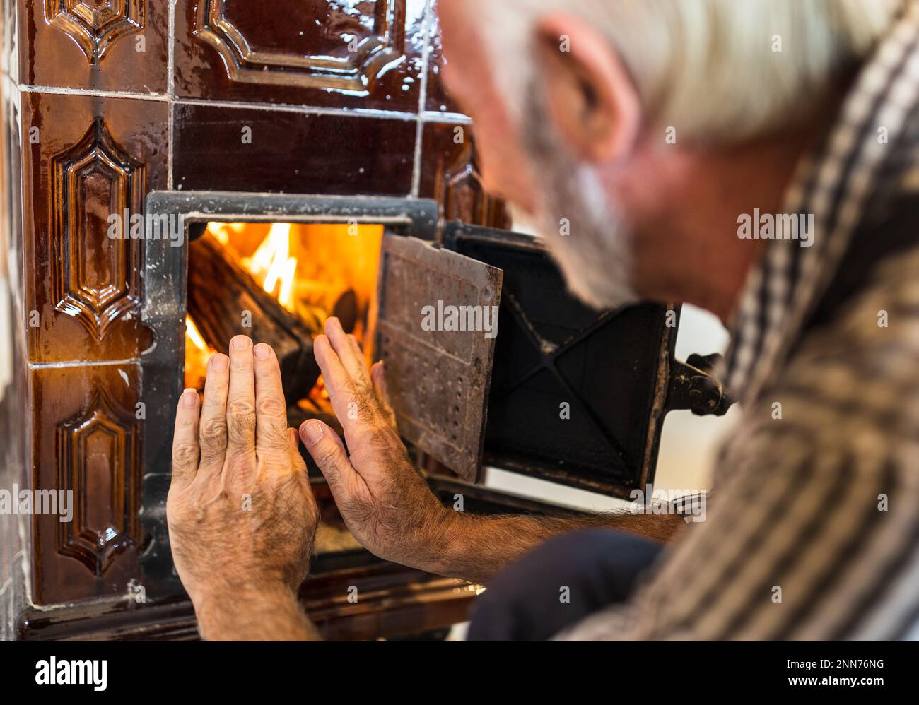 Cold man oven hi-res stock photography and images - Alamy