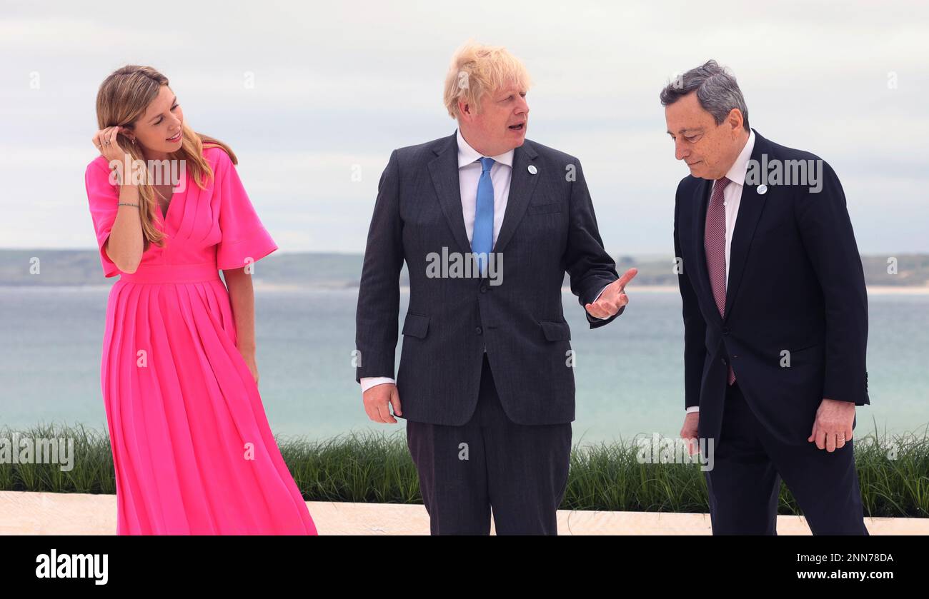 Italian Prime Minister Mario Draghi is greeted by Prime Minister of ...