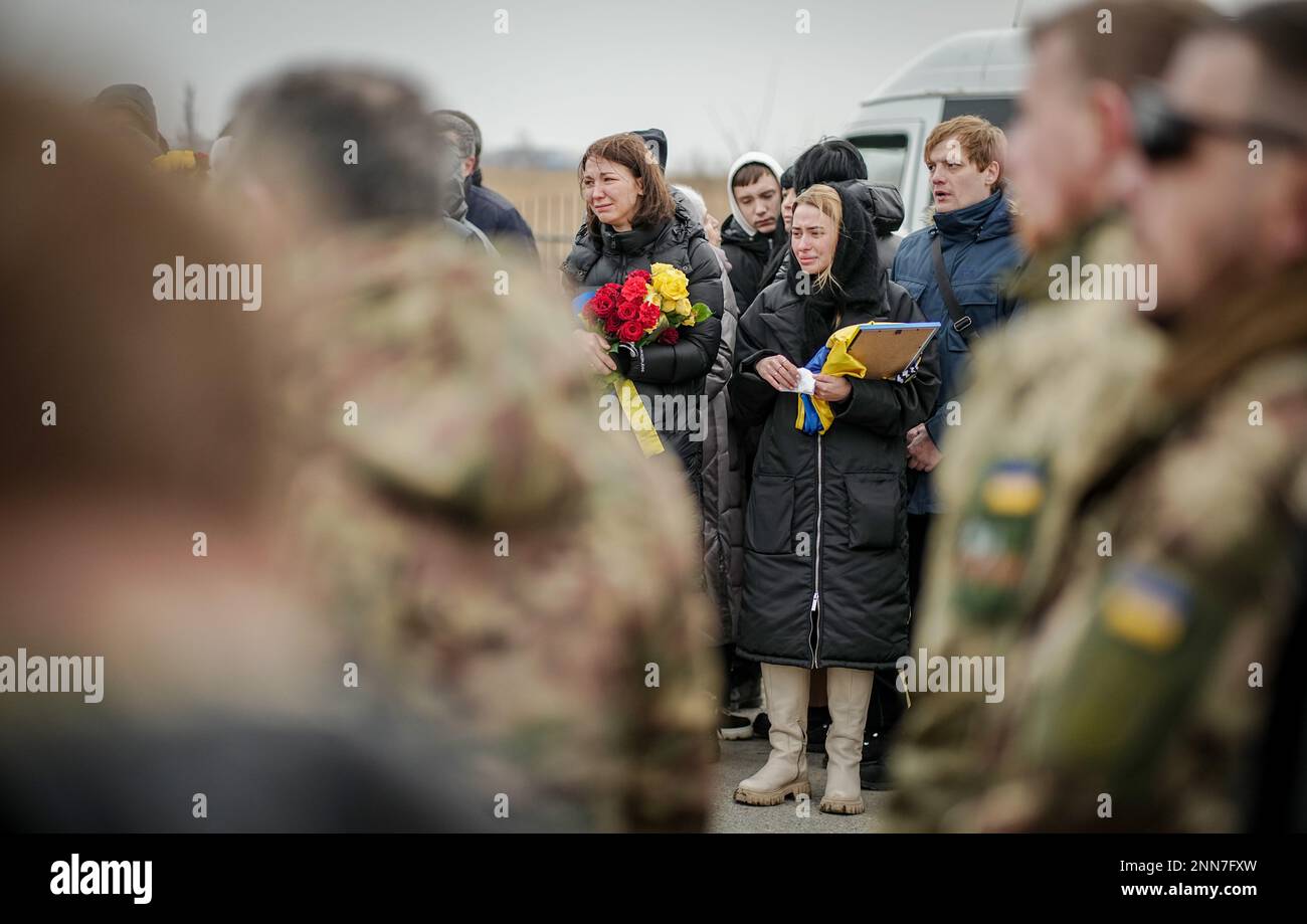 Butscha, Ukraine. 25th Feb, 2023. The family of the fallen soldier Ihor ...