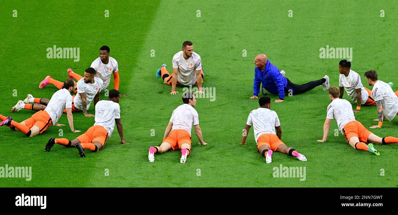 Netherlands players warm up before the the Euro 2020 soccer ...