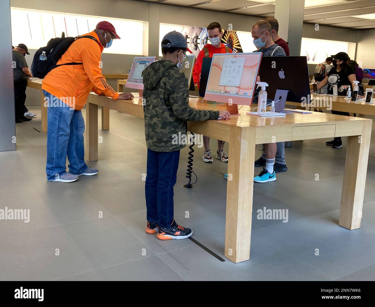Photo by: STRF/STAR MAX/IPx 2021 6/11/21 The new 24 inch Apple iMac ...