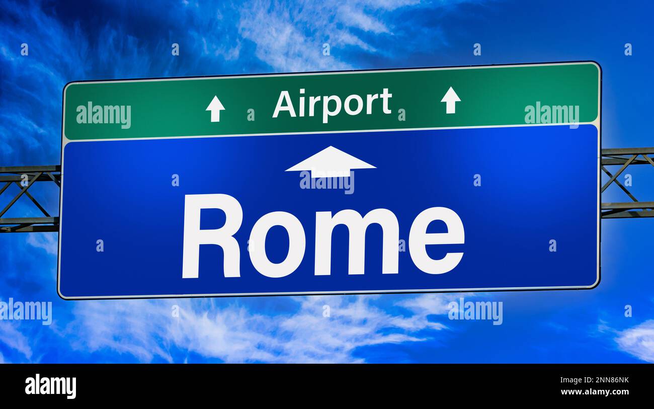 Road sign indicating direction to the city of Rome Stock Photo - Alamy