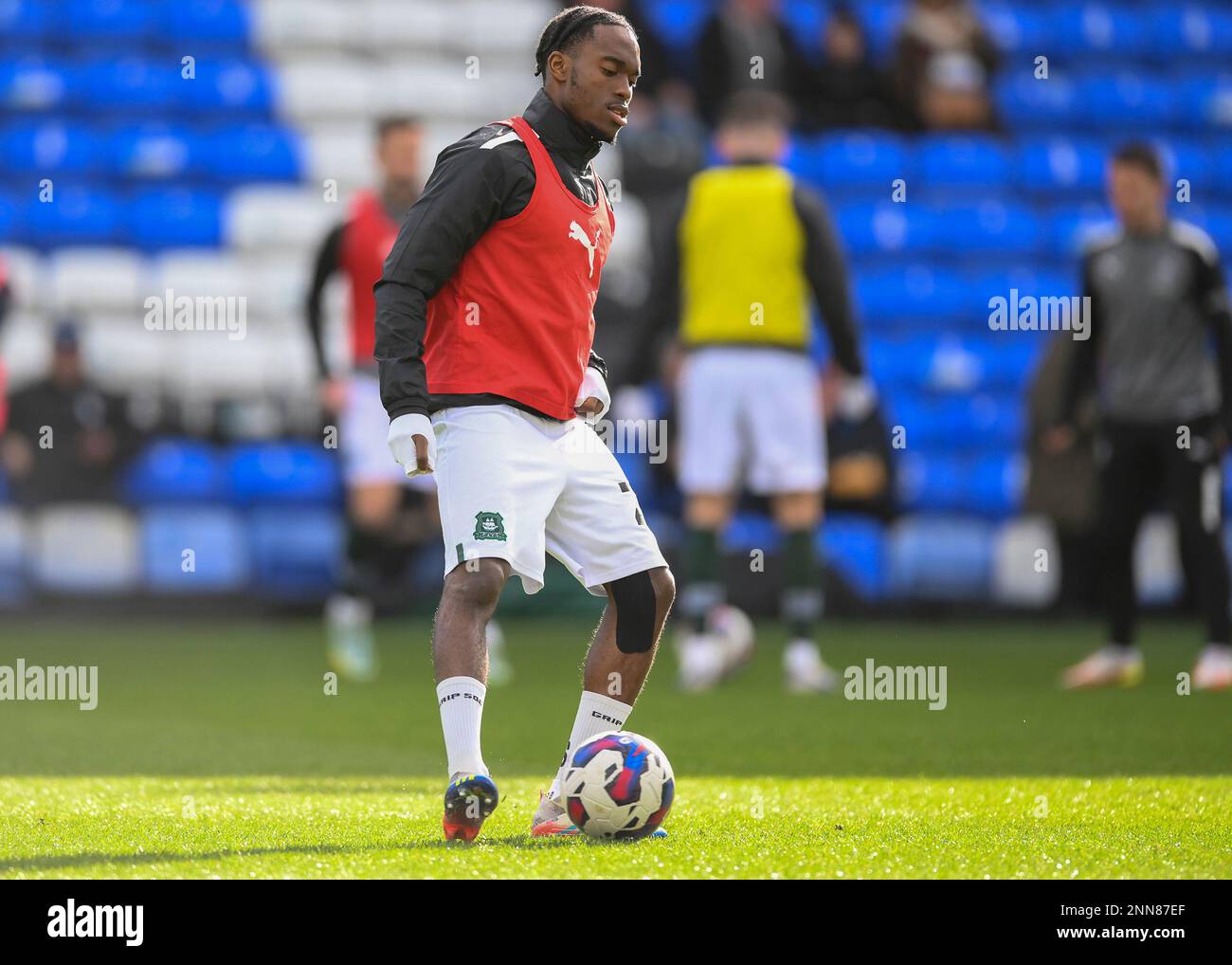 Plymouth Argyle midfielder Jay Matete (28) warming up during the Sky ...