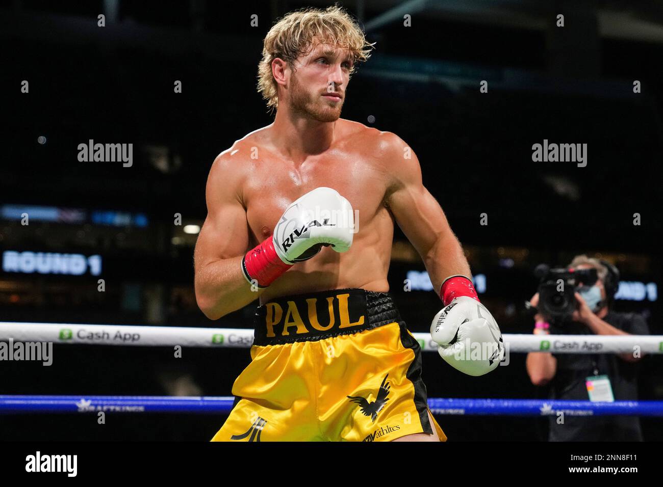 Influencer Logan Paul during a boxing special exhibition match at Hard ...