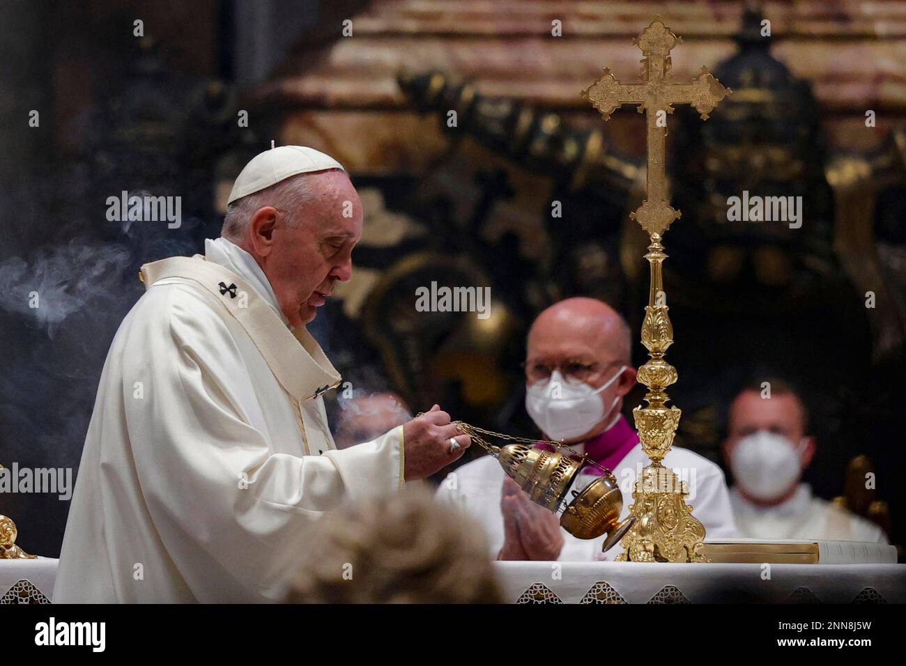 Pope Francis celebrates Mass on the Solemnity of the Most Holy Body and ...