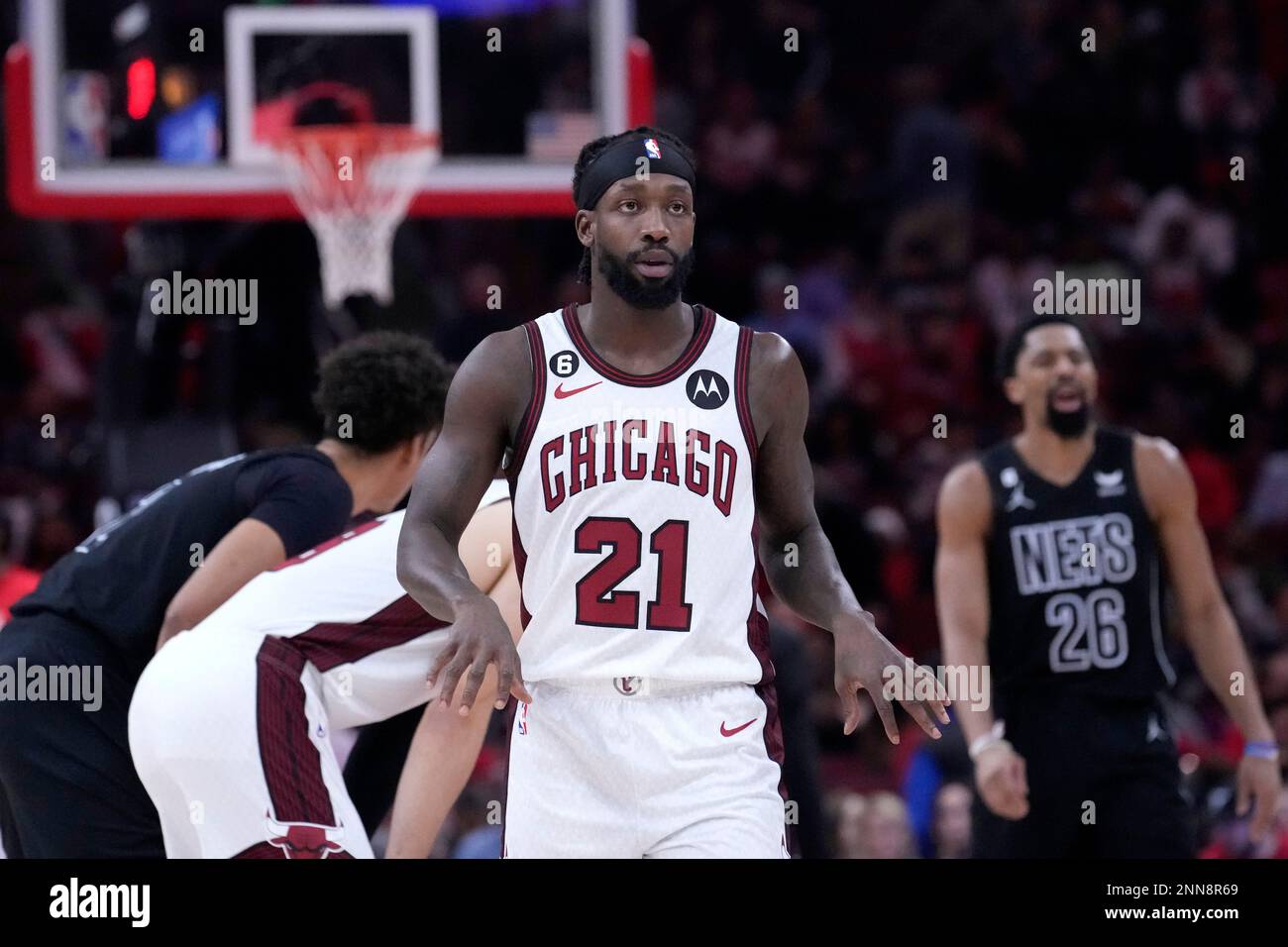 Making his Chicago Bulls debut, Patrick Beverley looks around the court ...