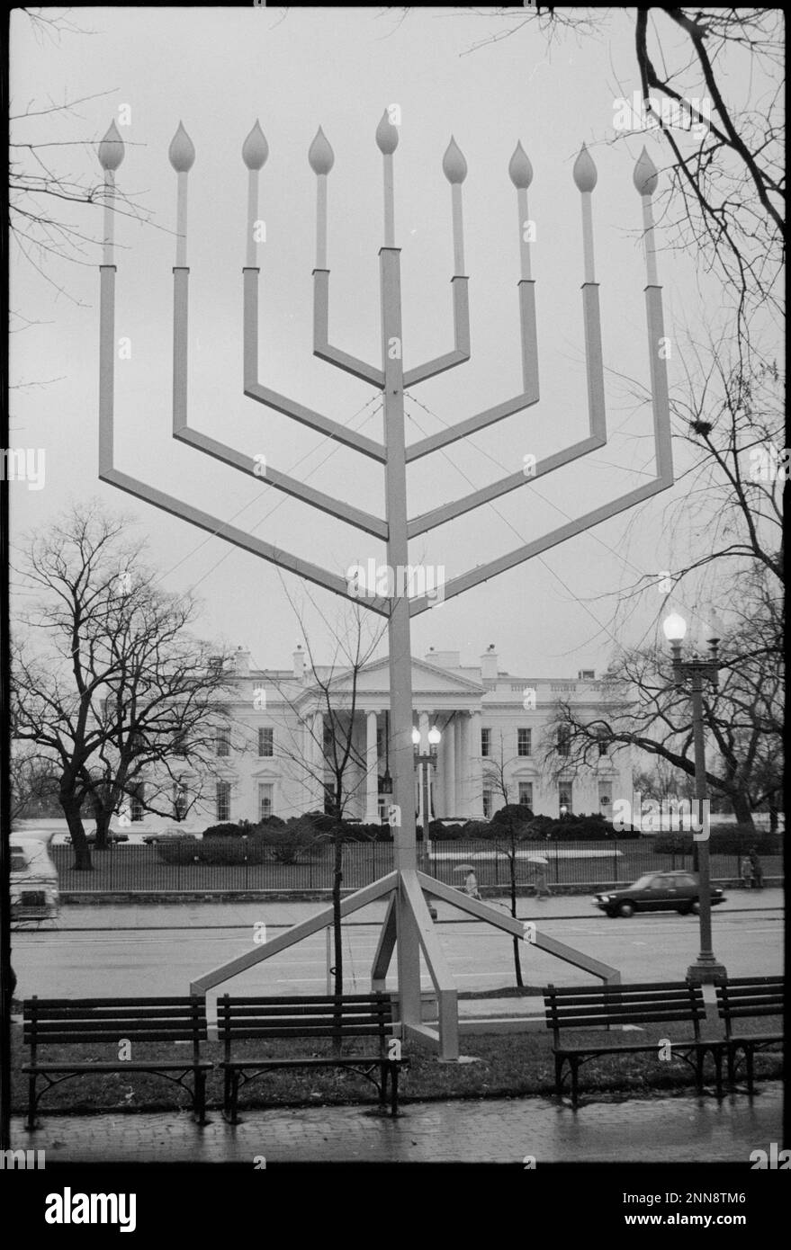 The National Chanukah Menorah in Lafayette Park across from the White ...