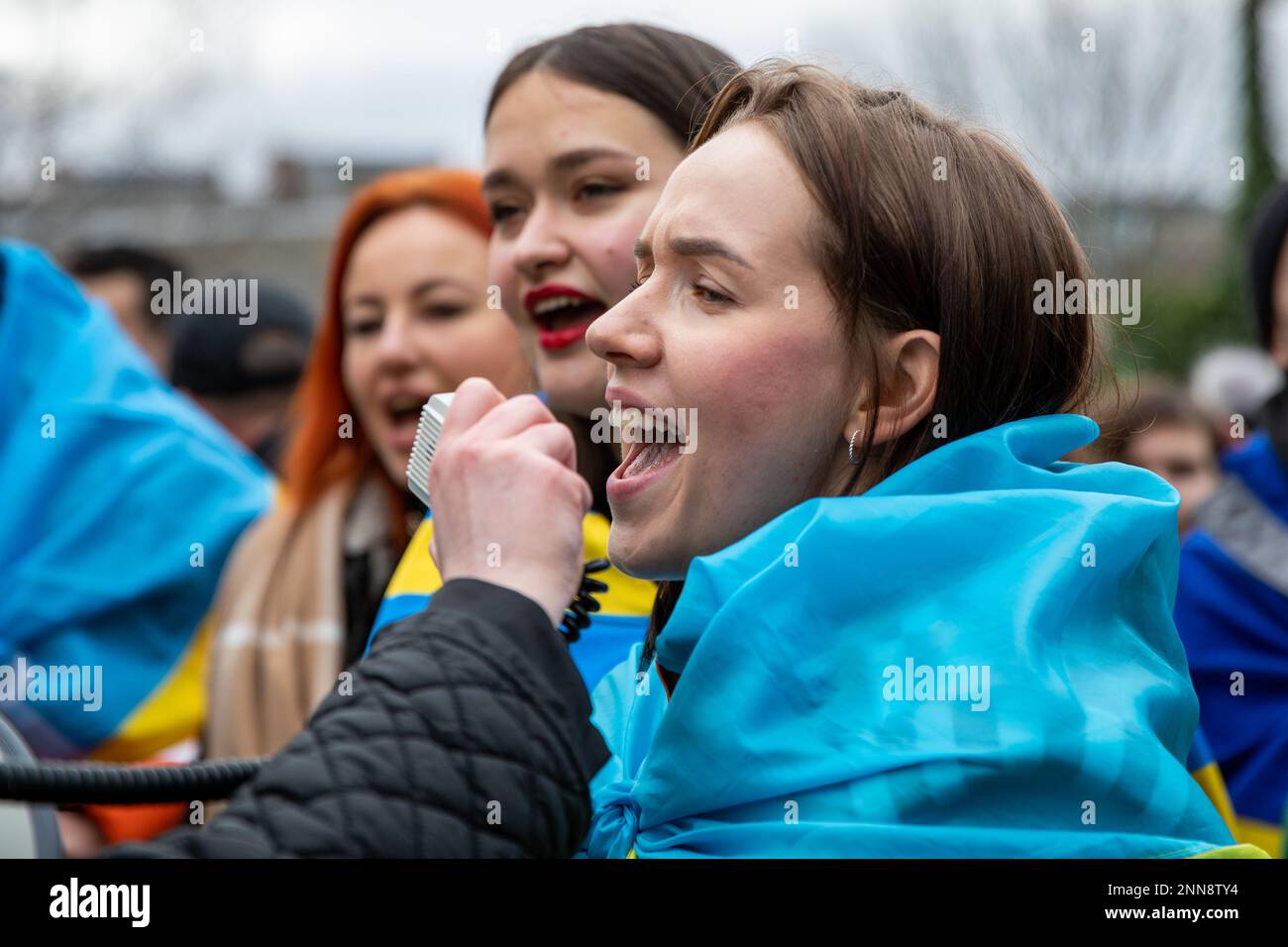 Ukrainian march Edinburgh marking one year since war broke out Stock ...