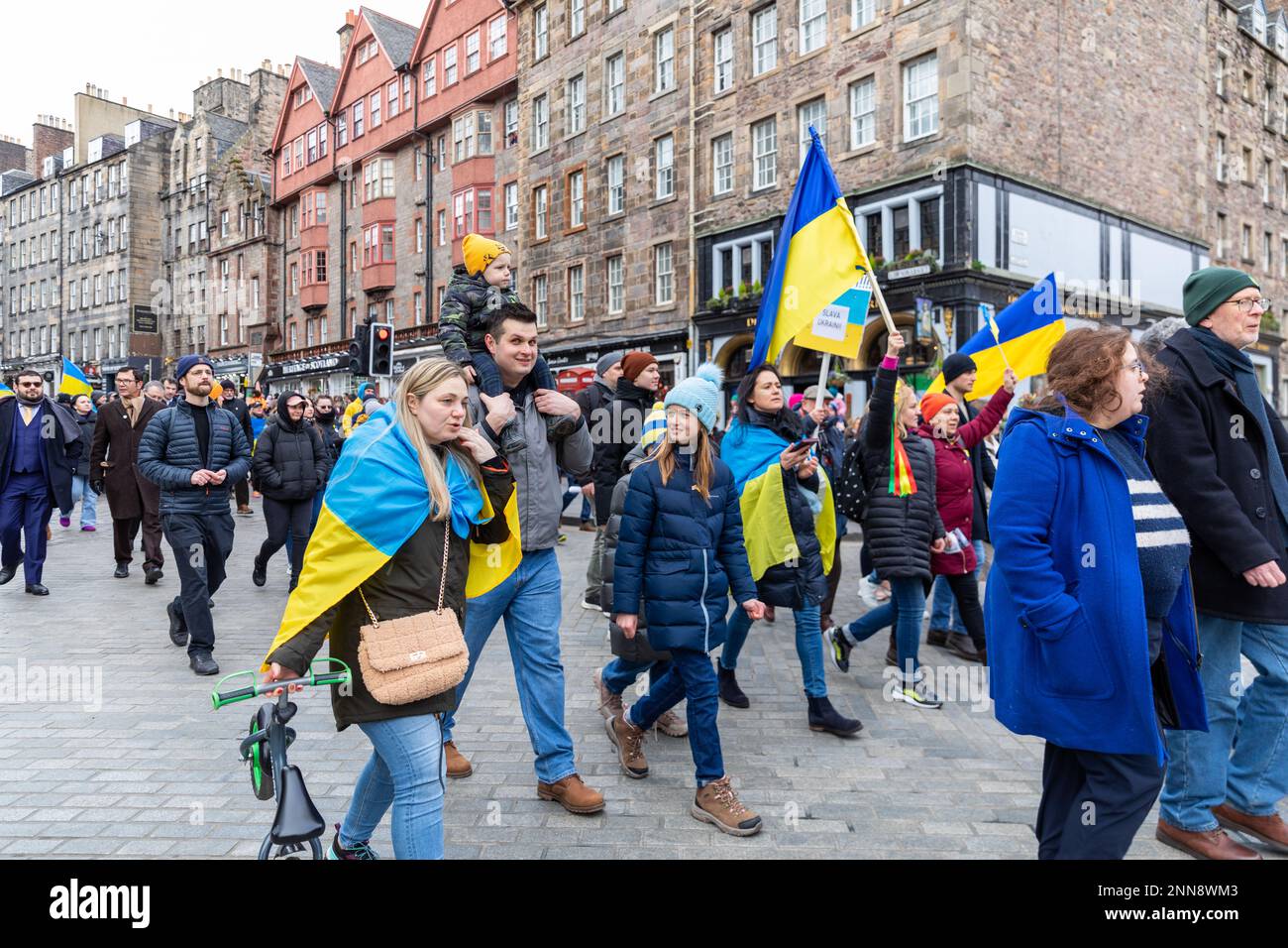 Ukrainian march Edinburgh marking one year since war broke out Stock ...
