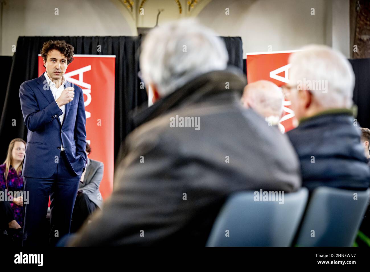 MIDDELBURG - Party chairmen Attje Kuiken (PvdA) and Jesse Klaver ...