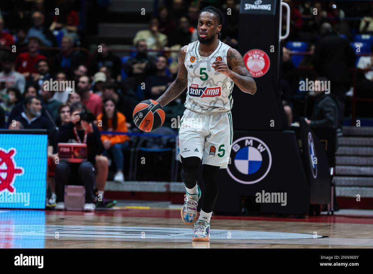 Paris lee hi-res stock photography and images - Alamy