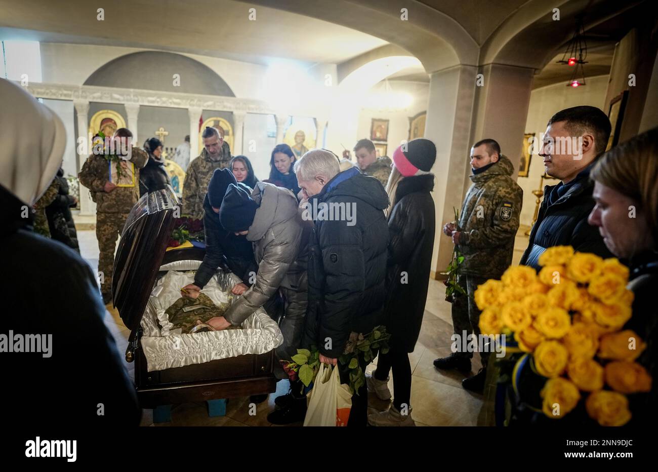Butscha, Ukraine. 25th Feb, 2023. The family of the fallen soldier Ihor ...