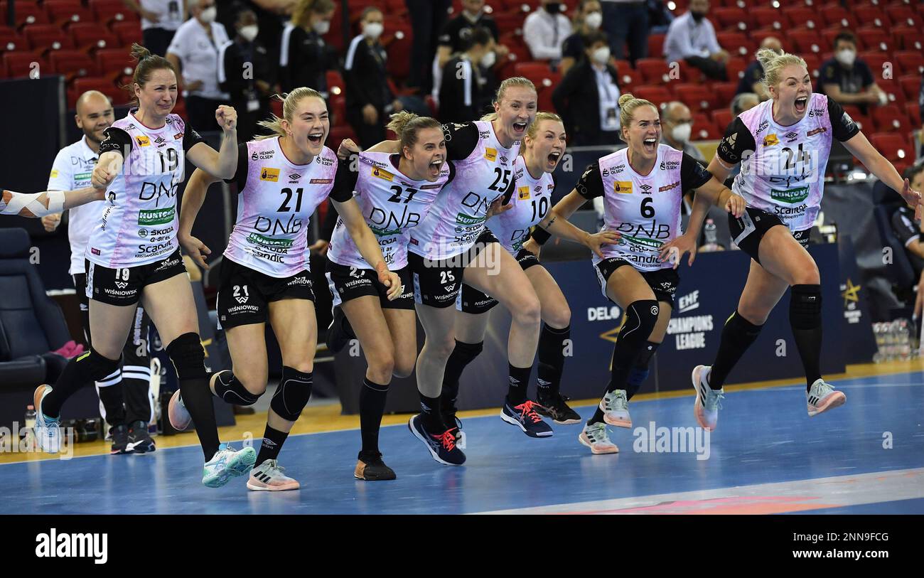 From left, June Andenaes, Valle Ragnhild Dahl, Sunniva Amalie Naes ...