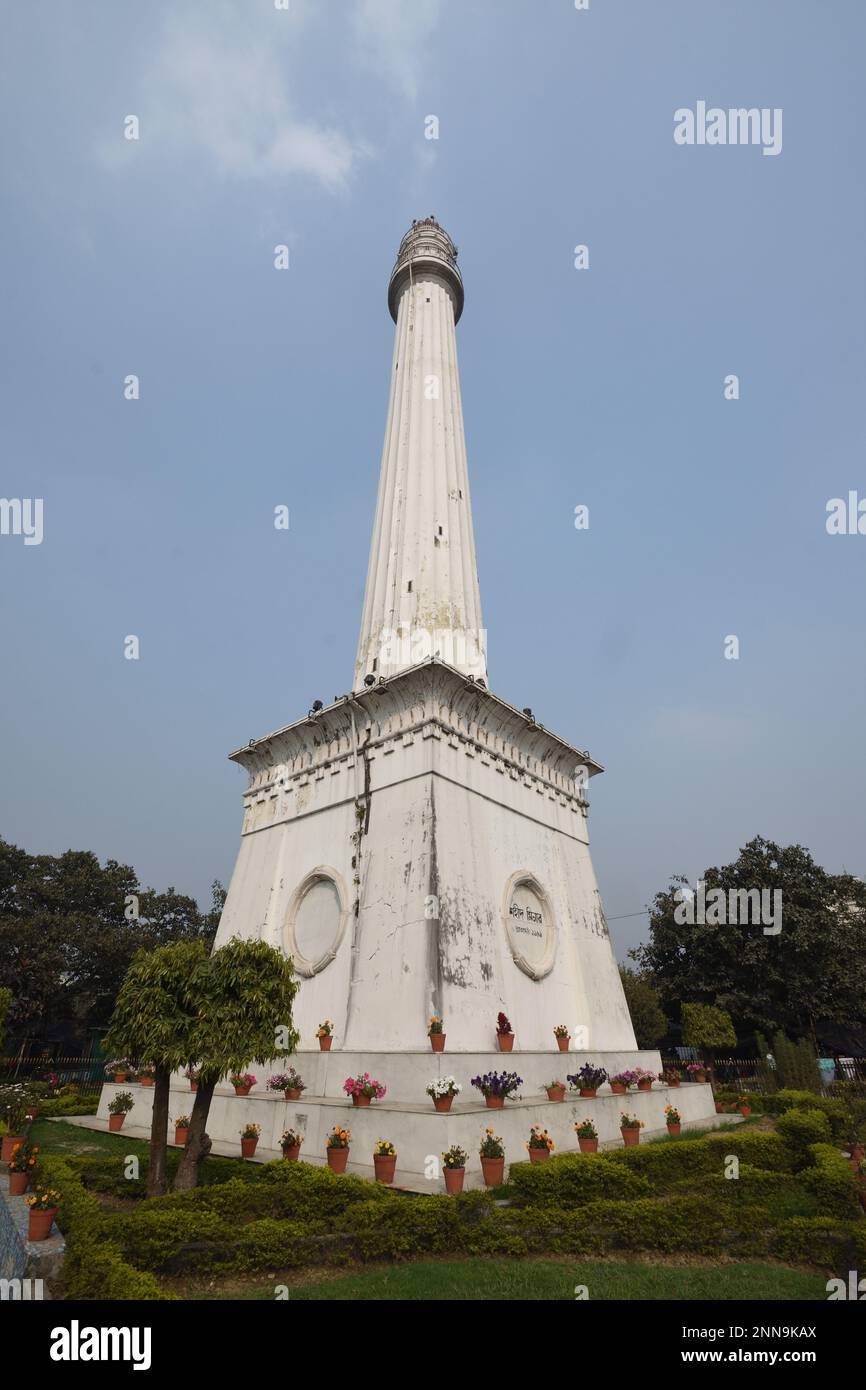 The Shaheed Minar formerly the Ochterlony Monument. It was erected in ...
