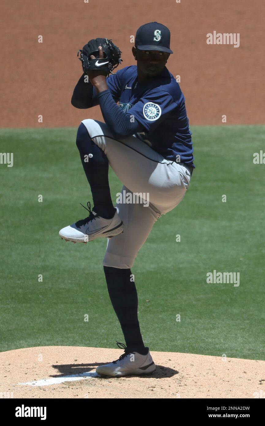 SAN DIEGO, CA - MAY 23: Seattle Mariners Pitcher Justin Dunn (35 ...